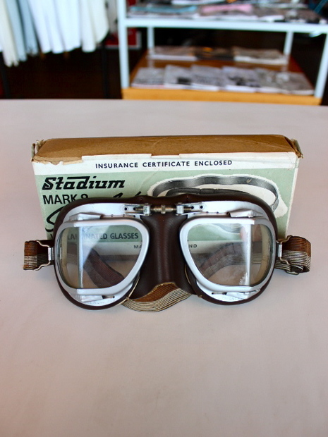 STADIUM GOGGLES: D.Lewis